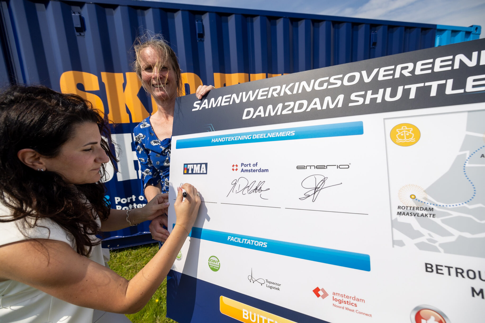 Skip the lane, ship by train - Amports